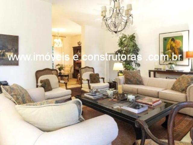 Casa a Venda Jardim Guedala 4 dormitórios 3 suítes + Escritório 6 vagas 460 m² A/C 1.000 m² A/T Poço