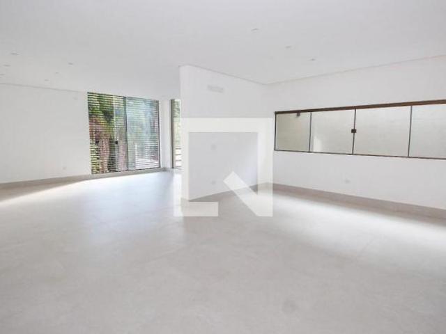 Casa à Venda Jardim Guedala, 4 Quartos, 450 m2