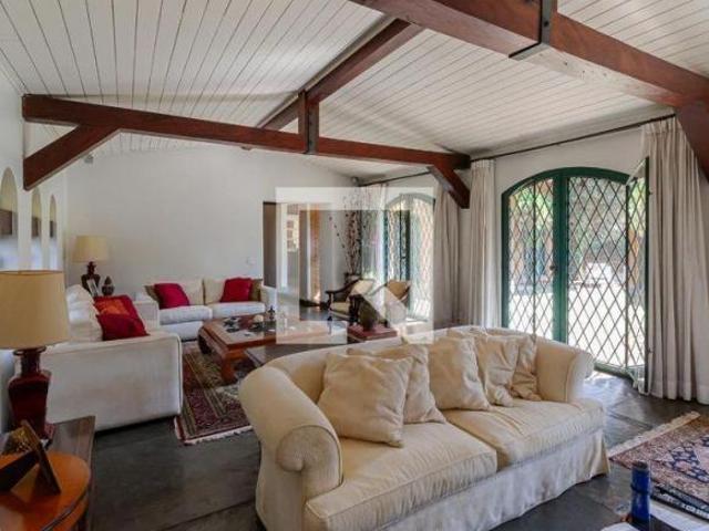 Casa à Venda Jardim Guedala, 4 Quartos, 450 m² São Paulo