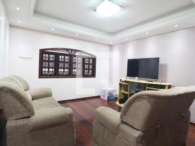 Casa à Venda Jardim Itapoan, 3 Quartos, 180 m2