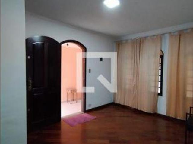 Casa à Venda Jardim Itapoan, 2 Quartos, 125 m² Santo André