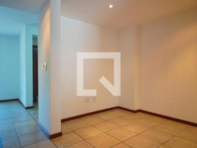 Casa à Venda Jardim Itu Sabará, 4 Quartos, 175 m² Porto Alegre