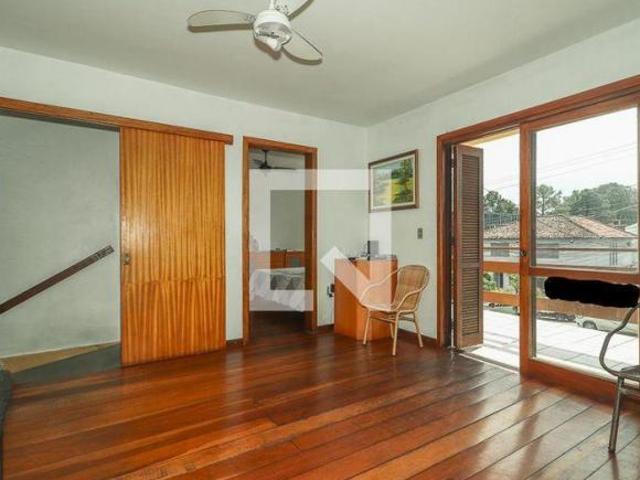 Casa à Venda Jardim Itu Sabará, 4 Quartos, 200 m² Porto Alegre