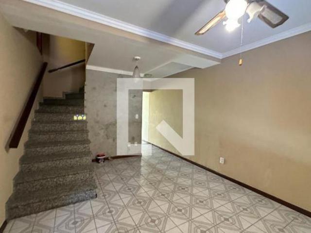 Casa à Venda Jardim Iracema, 2 Quartos, 155 m2