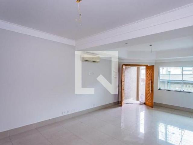 Casa à Venda Jardim Iris, 3 Quartos, 228 m2