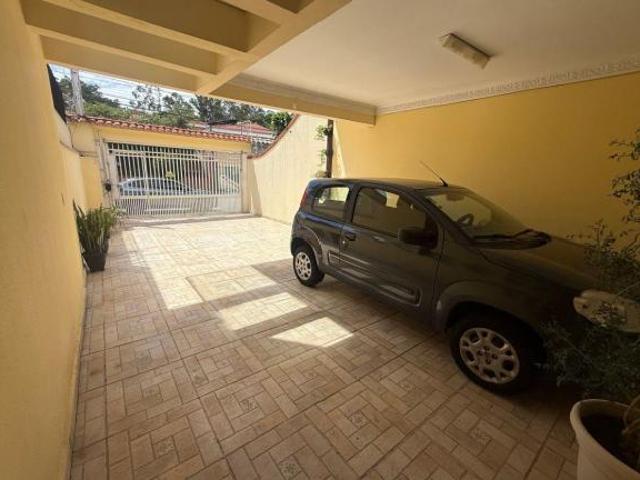 Casa à Venda Jardim Jussara, 3 Quartos Sendo 3 suítes, vaga de carro