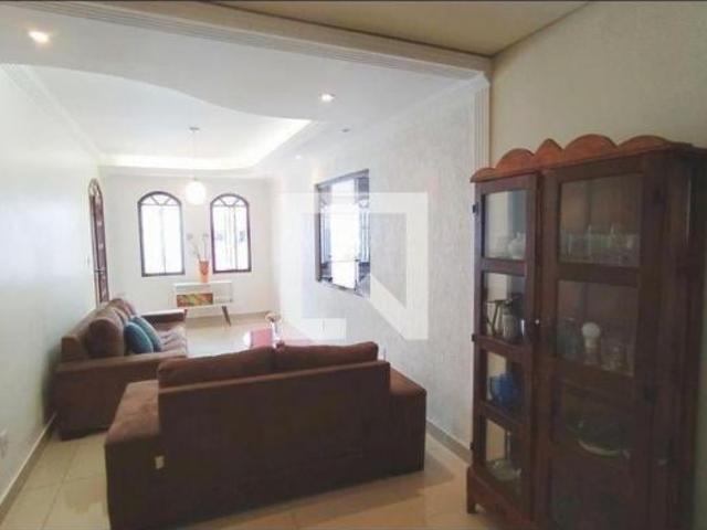 Casa à Venda Jardim Leblon, 3 Quartos, 235 m² Belo Horizonte