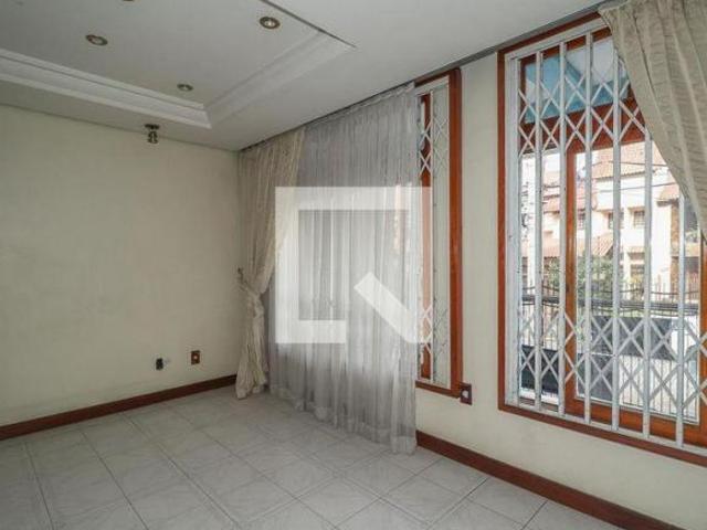 Casa à Venda Jardim Lindóia, 3 Quartos, 255 m² Porto Alegre