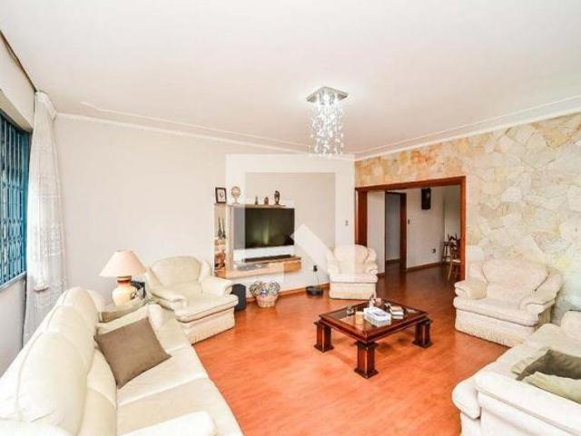 Casa à Venda Jardim Lindóia, 3 Quartos, 270 m² Porto Alegre