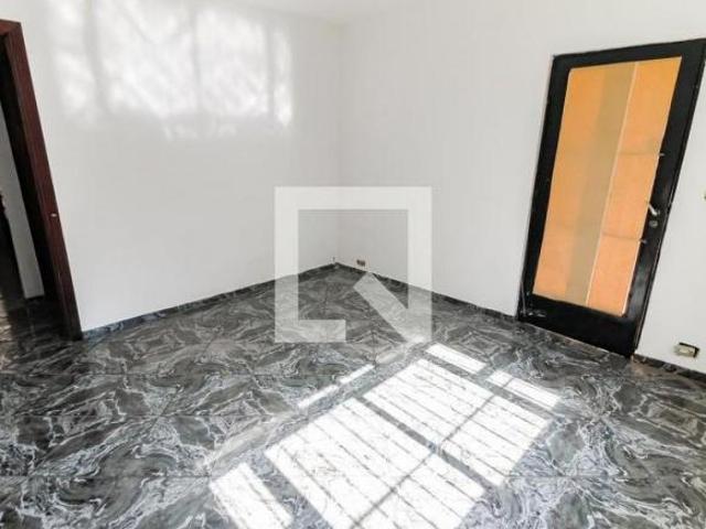 Casa à Venda Jardim Londrina, 2 Quartos, 300 m² São Paulo