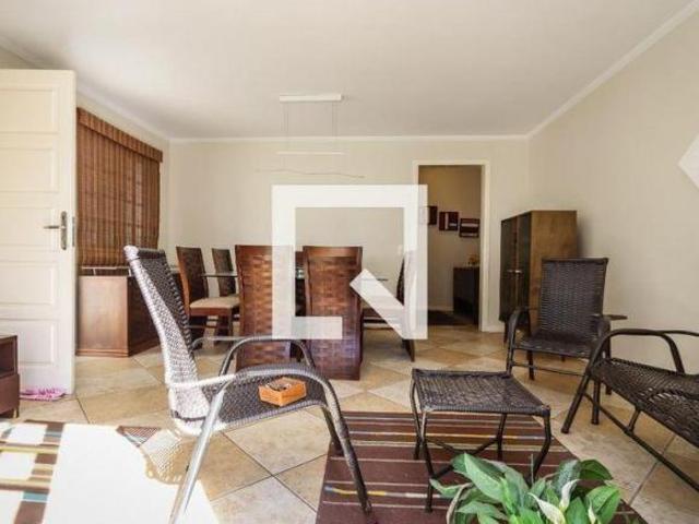 Casa à Venda Jardim Londrina, 3 Quartos, 157 m² São Paulo