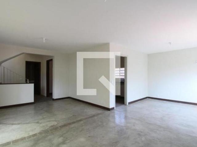 Casa à Venda Jardim Londrina, 3 Quartos, 250 m2