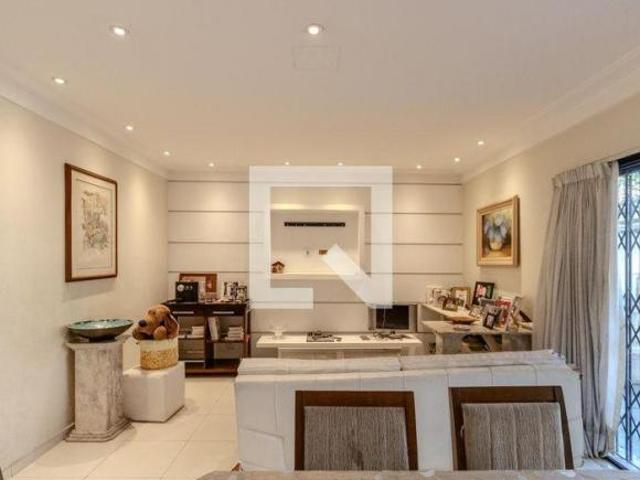 Casa à Venda Jardim Londrina, 4 Quartos, 800 m² São Paulo