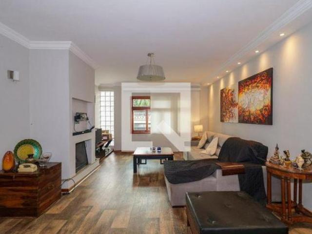 Casa à Venda Jardim Londrina, 4 Quartos, 340 m² São Paulo