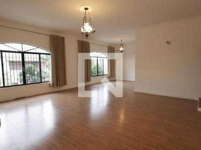 Casa à Venda Jardim Londrina, 6 Quartos, 303 m2