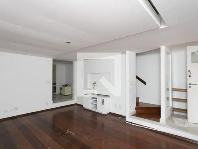 Casa à Venda Jardim Paulista, 3 Quartos, 180 m2