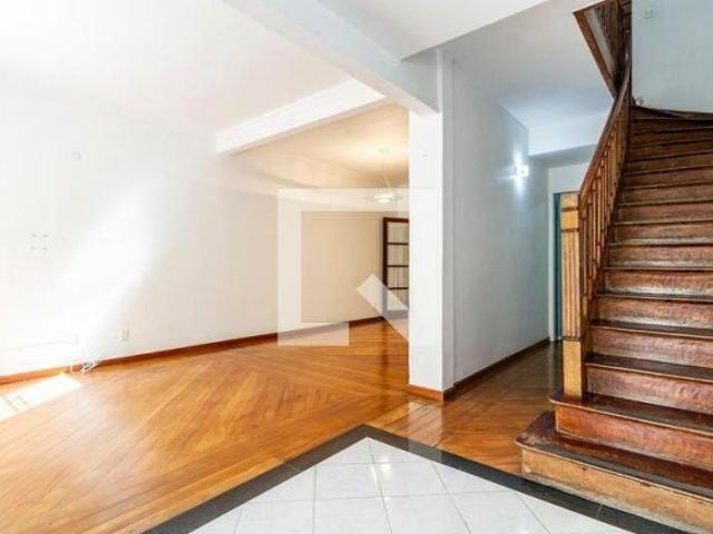 Casa à Venda Jardim Paulista, 3 Quartos, 235 m2