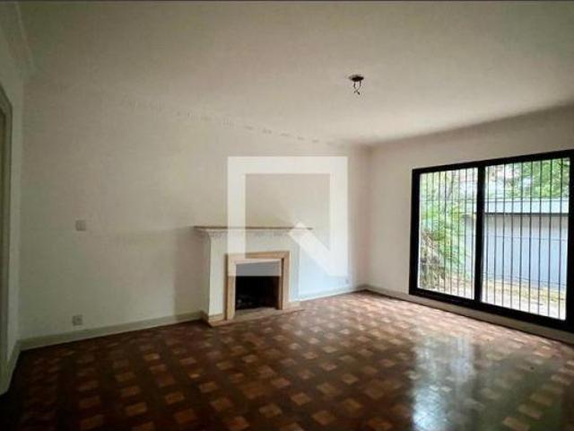 Casa à Venda Jardim Paulista, 4 Quartos, 650 m² São Paulo