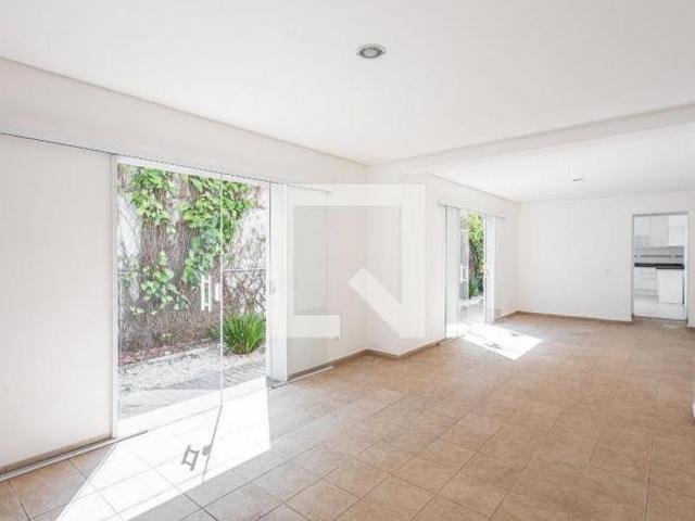Casa à Venda Jardim Paulista, 4 Quartos, 250 m2