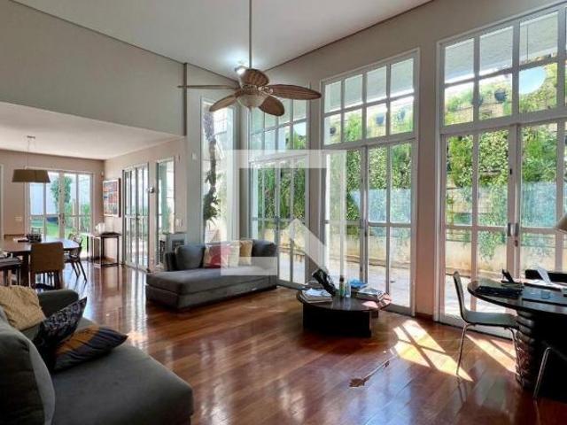 Casa à Venda Jardim Paulista, 5 Quartos, 690 m2