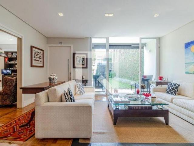 Casa à Venda Jardim Paulistano, 3 Quartos, 350 m2