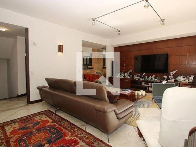 Casa à Venda Jardim Paulistano, 1 Quarto, 400 m2