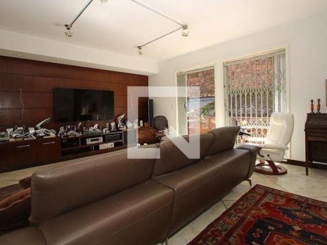 Casa à Venda Jardim Paulistano, 1 Quarto, 400 m2