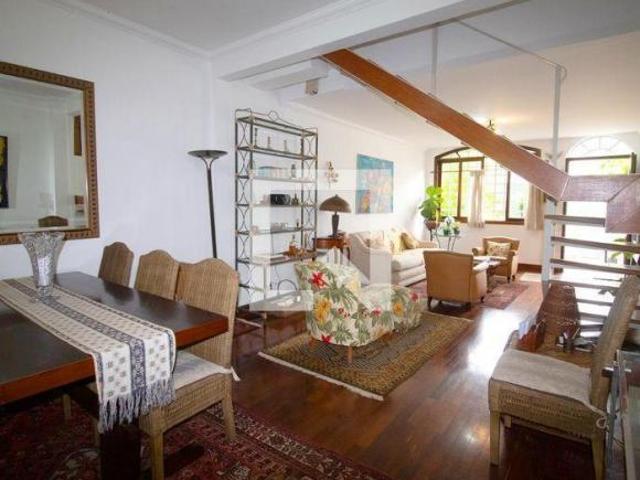 Casa à Venda Jardim Paulistano, 2 Quartos, 110 m² São Paulo