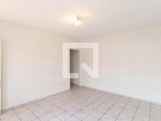 Casa à Venda Jardim Peri, 2 Quartos, 110 m2