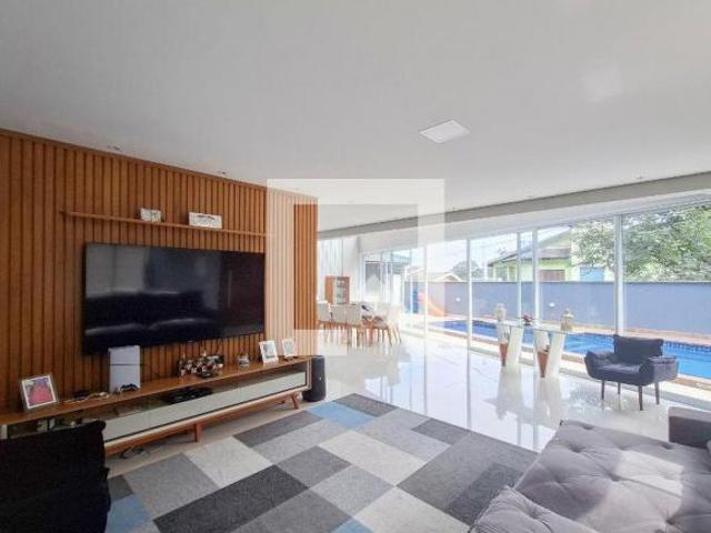 Casa à Venda Jardim Peri, 4 Quartos, 400 m2