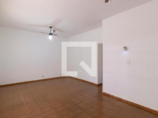 Casa à Venda Jardim Planalto, 3 Quartos, 174 m2