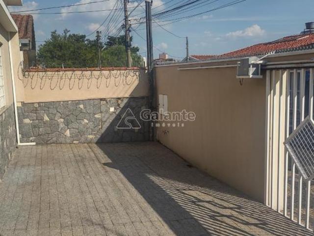 Casa a Venda Jardim Proença com 3 quartos e 1 suíte