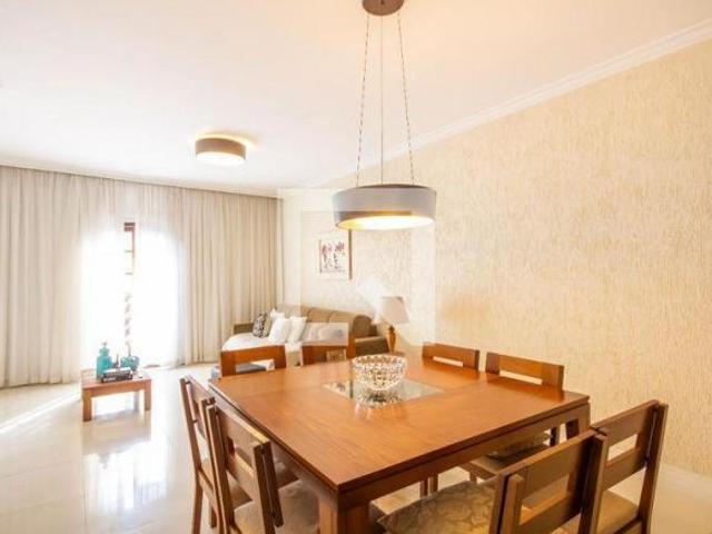 Casa à Venda Jardim Roberto, 4 Quartos, 272 m² Osasco