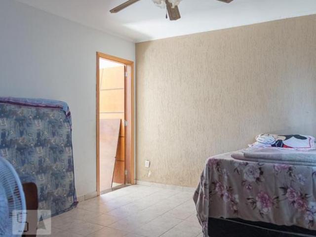 Casa à Venda Jardim São Caetano, 3 Quartos, 200 m2
