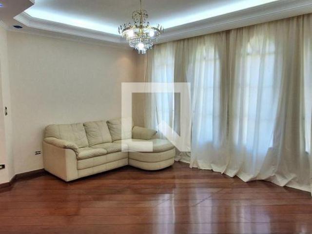 Casa à Venda Jardim São Caetano, 4 Quartos, 300 m2