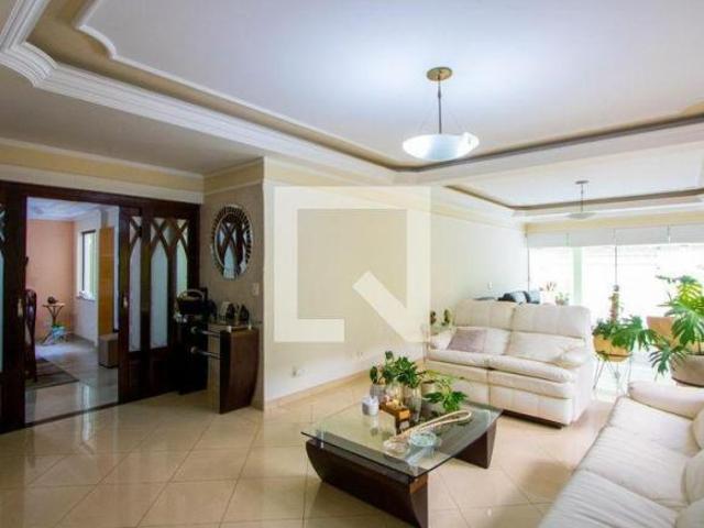 Casa à Venda Jardim São Caetano, 4 Quartos, 347 m2