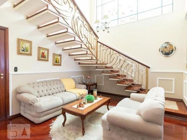 Casa à Venda Jardim São Caetano, 4 Quartos, 350 m2