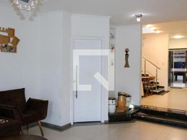 Casa à Venda Jardim São Caetano, 6 Quartos, 350 m2