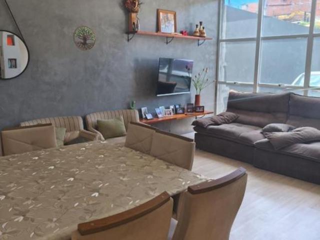 Casa à venda Jardim São Francisco Embu das Artes/SP 170m² 3 dormitórios