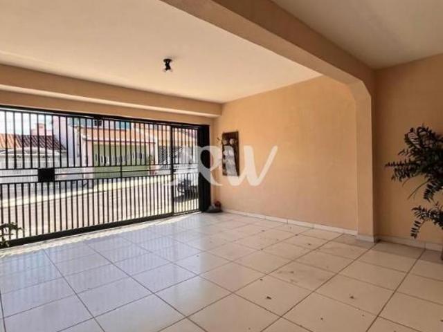 CASA A VENDA JARDIM SÃO FRANCISCO NA CIDADE DE INDAIATUBA SP