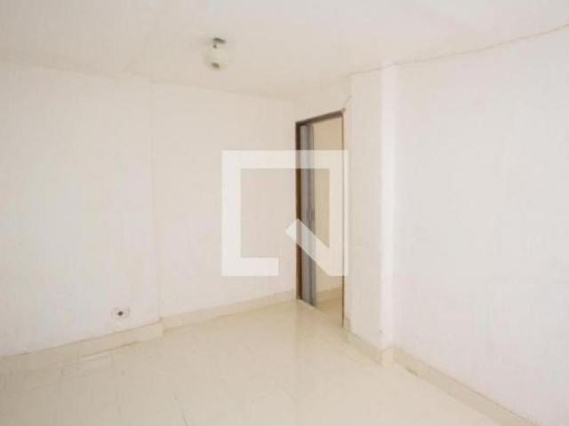 Casa à Venda Jardim Sao Luis, 1 Quarto, 250 m2