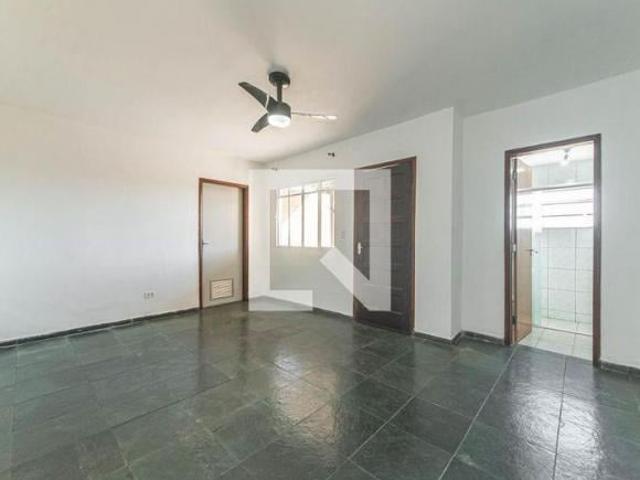 Casa à Venda Jardim Sao Luis, 2 Quartos, 183 m² São Paulo