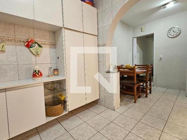 Casa à Venda Jardim Sao Luis, 3 Quartos, 200 m2