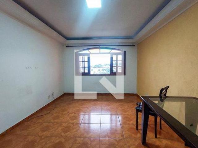 Casa à Venda Jardim Sao Luis, 4 Quartos, 230 m2