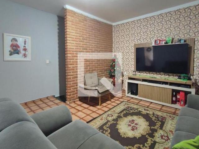Casa à Venda Jardim Samambaia, 3 Quartos, 200 m2