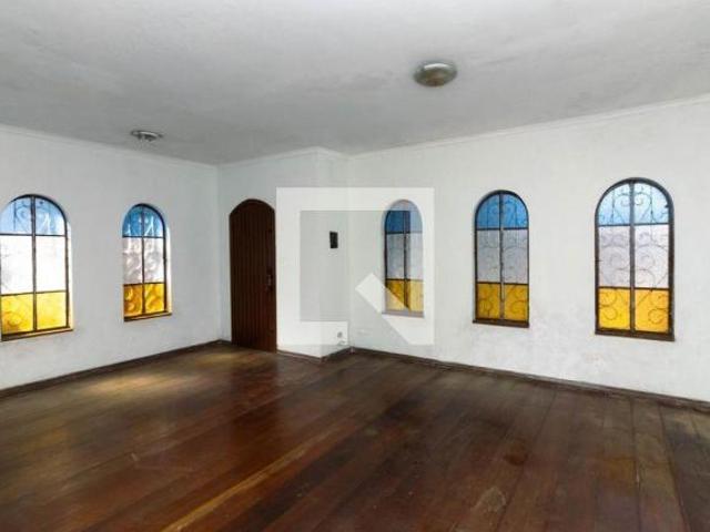 Casa à Venda Jardim Santa Maria, 4 Quartos, 250 m2