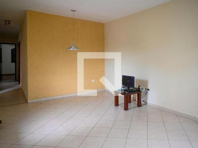 Casa à Venda Jardim Santa Emília, 3 Quartos, 120 m² São Paulo