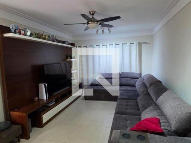 Casa à Venda Jardim Santa Emília, 3 Quartos, 180 m2