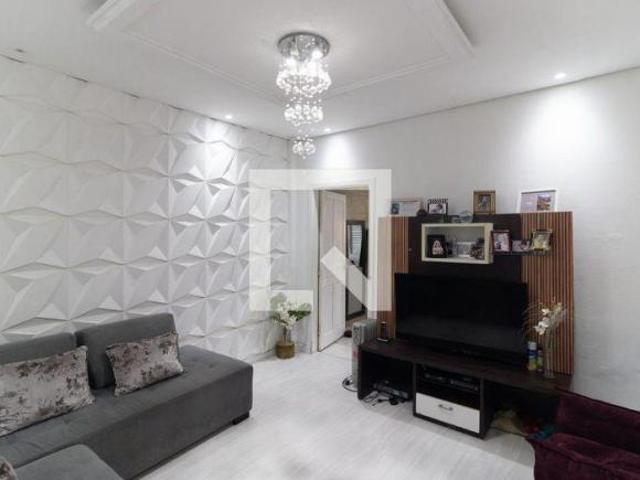 Casa à Venda Jardim Santa Emília, 3 Quartos, 180 m² São Paulo