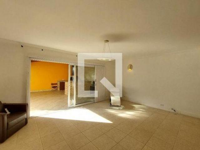Casa à Venda Jardim Santa Helena, 4 Quartos, 360 m2